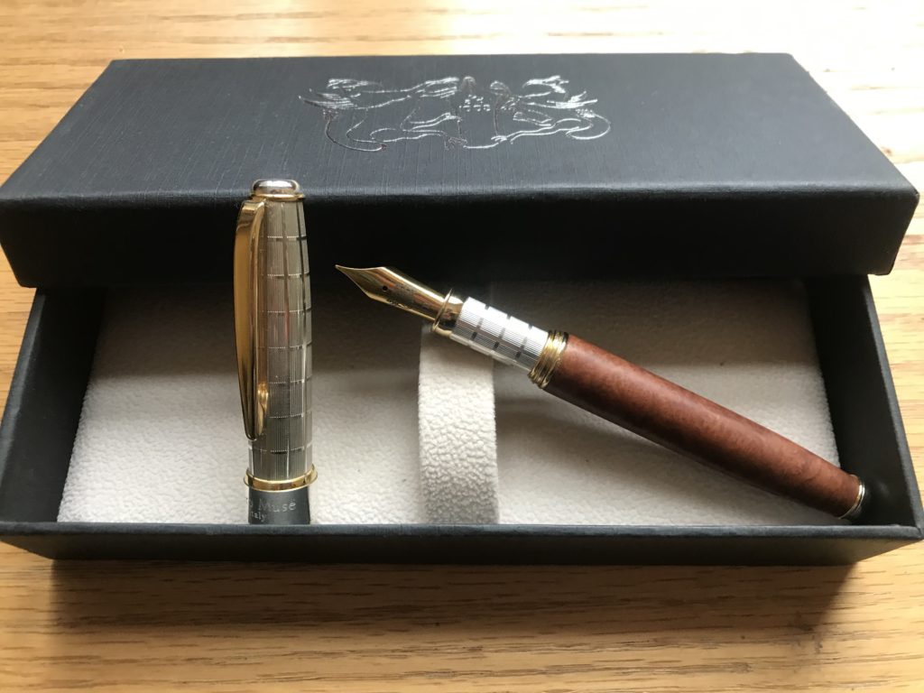 Briar Root Fountain Pen – Grifos Pens of Italy